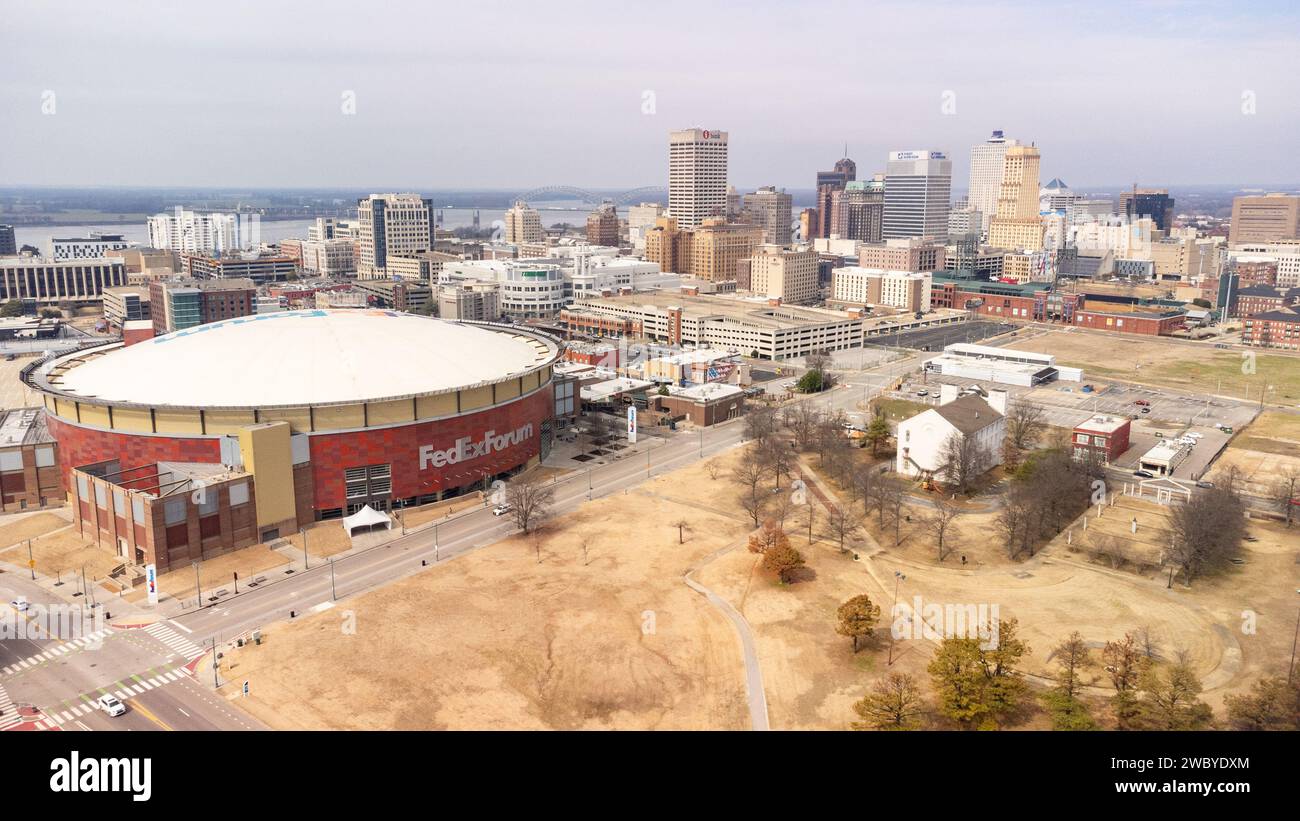 Memphis skyline stadium hi-res stock photography and images - Alamy