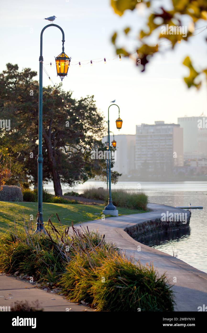 Lake Merritt Colonnade Oakland California Stock Photo - Alamy