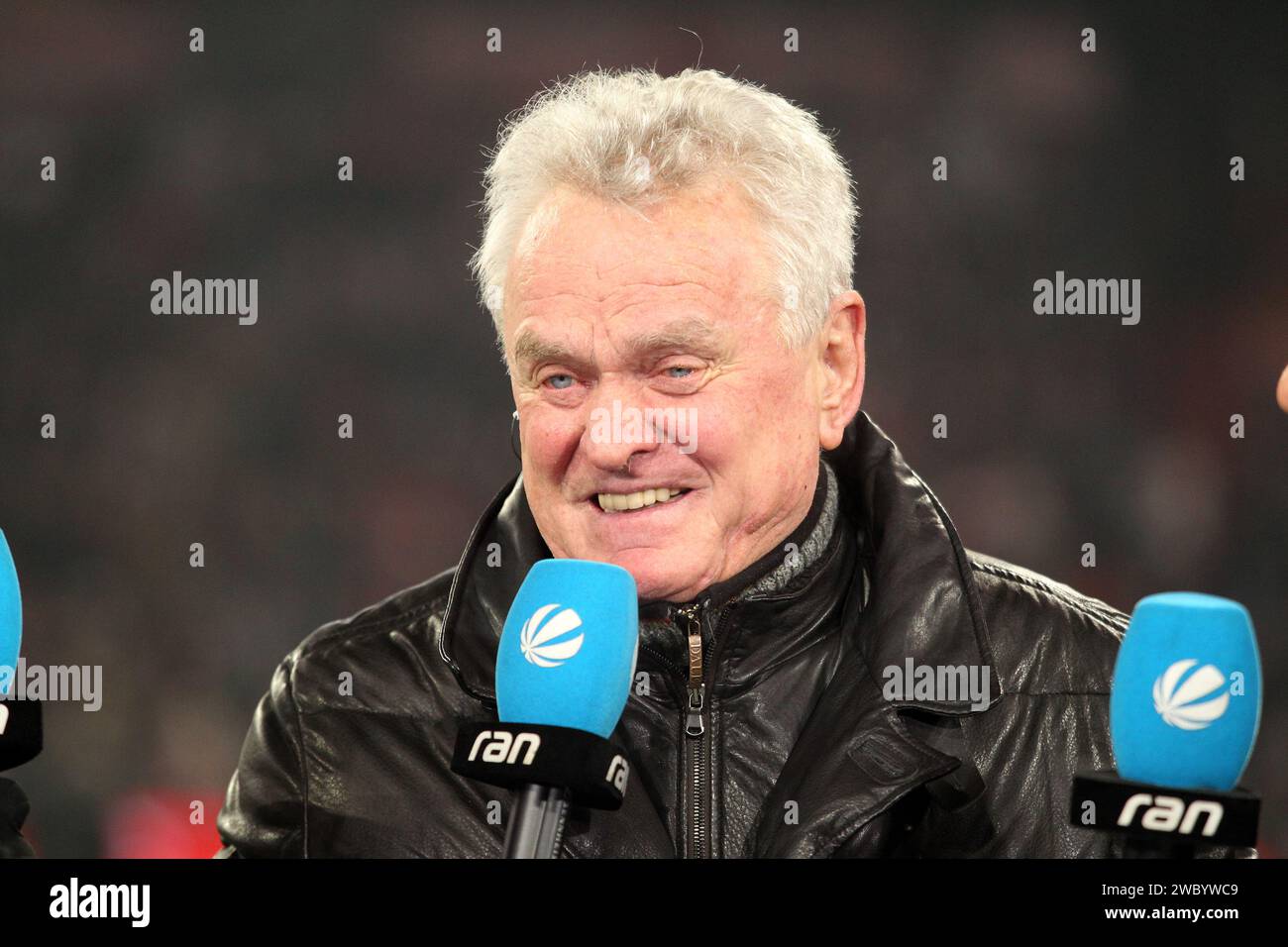 Fc bayern legend sepp maier hi-res stock photography and images - Alamy