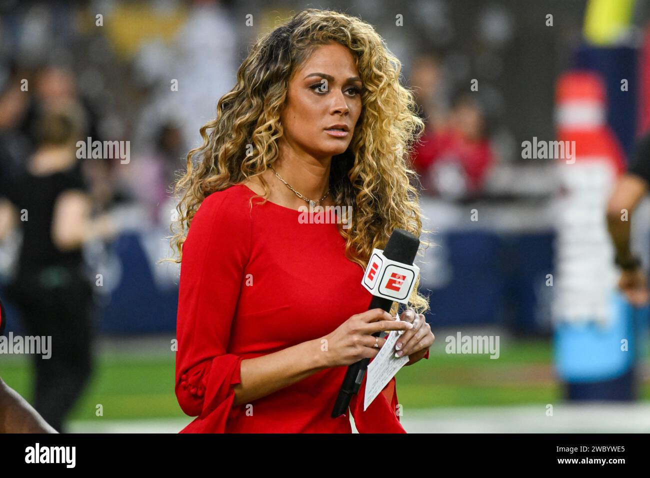 Espn sideline reporter kayla burton during la bowl hi-res stock ...