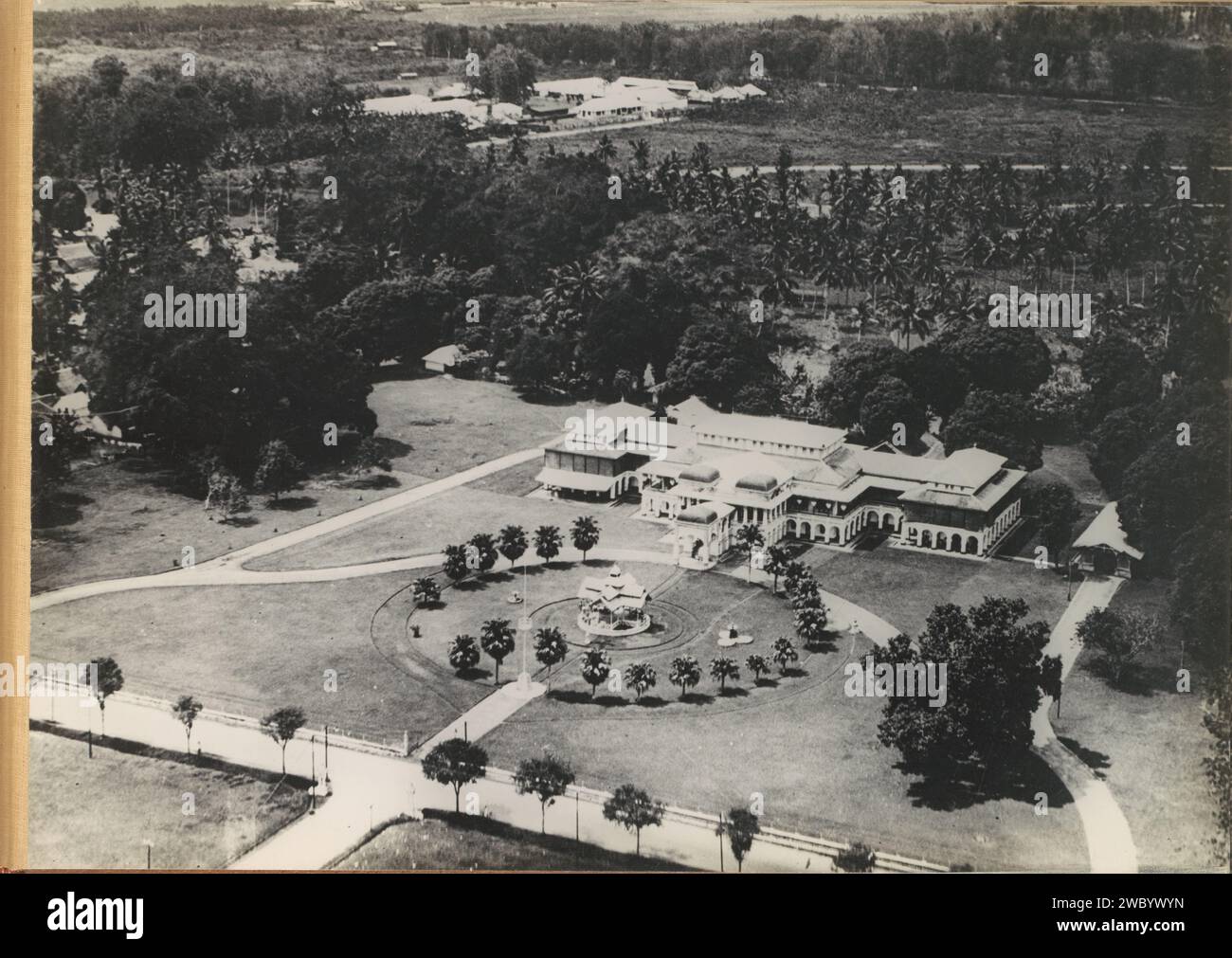 Palace in Medan, seen from the air, c. 1930 - c. 1940 photograph Album ...