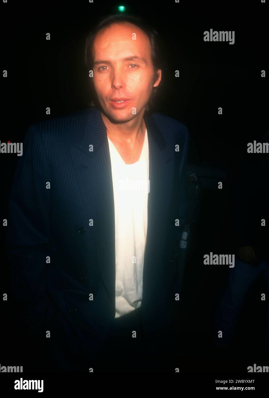 Los Angeles, California, USA 17th November 1996 Singer Dwight Yoakam ...