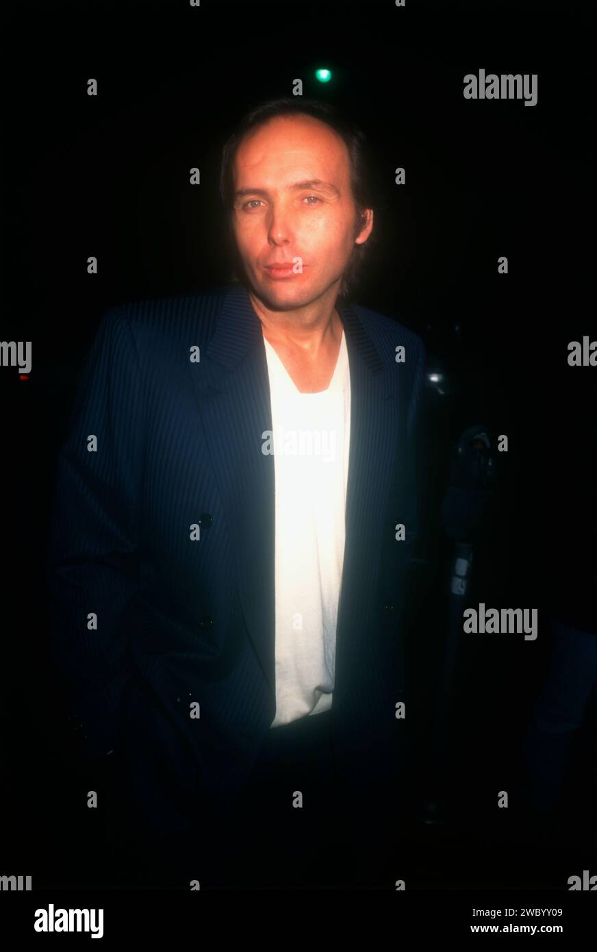 Los Angeles, California, USA 17th November 1996 Singer Dwight Yoakam ...