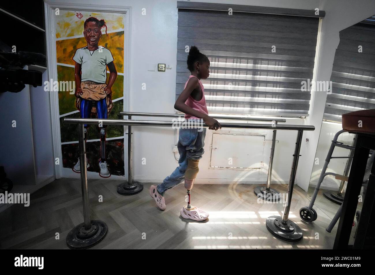 Princess Igbinosa, 10, who lost her leg following a traffic accident ...