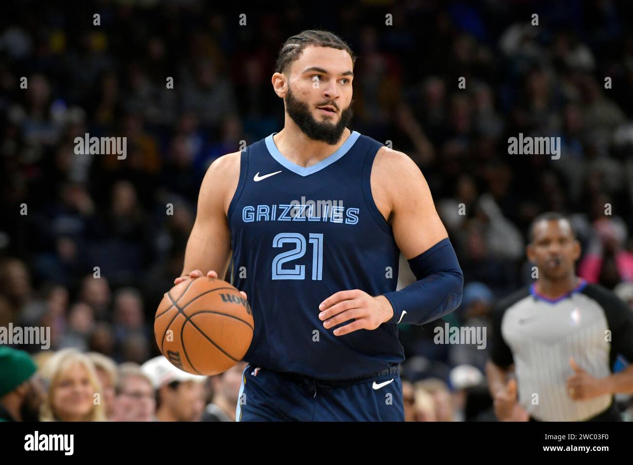 Memphis Grizzlies forward David Roddy (21) plays in the second half of ...