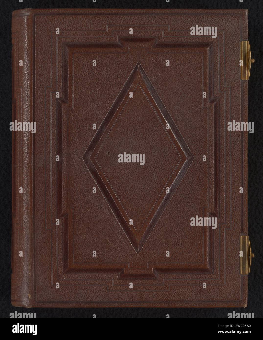 Photo album (empty), Anonymous, 1860 - 1900 Photo album with thirty ...