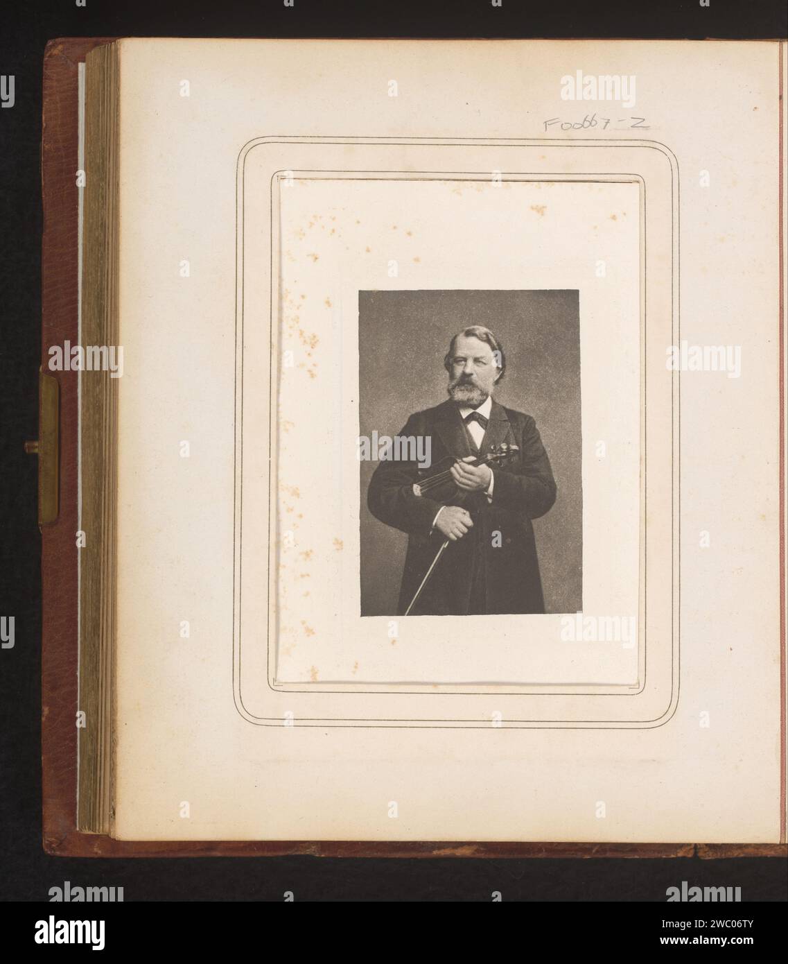 Portrait of Joseph Joachim with violin, Paul Klemann, c. 1875 - c. 1890 ...