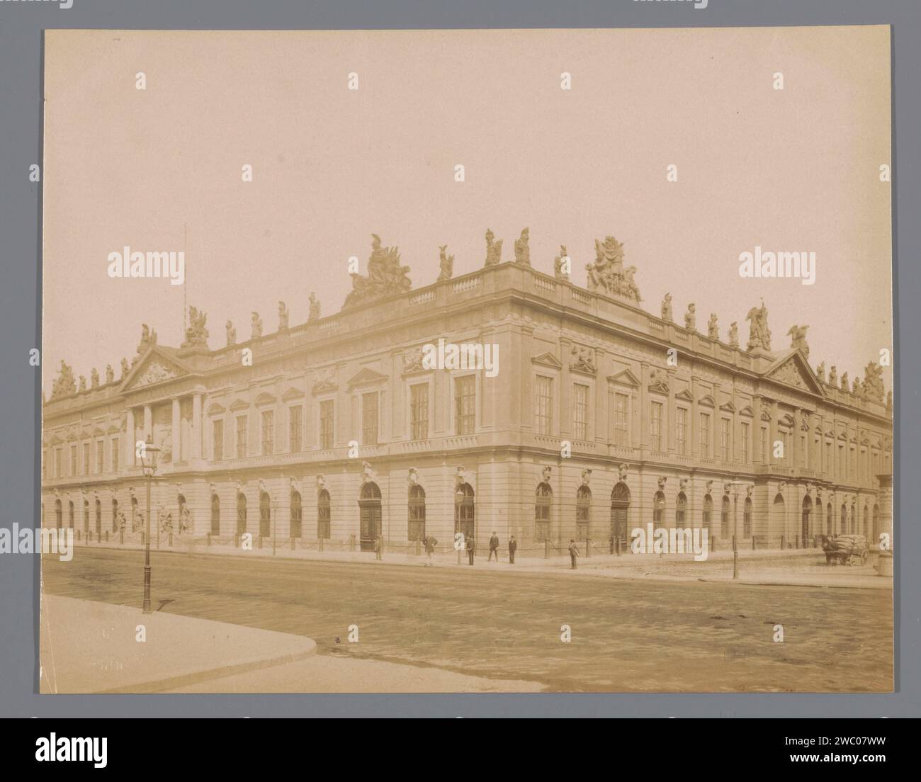 Zeughaus in Berlijn, Friedrich Albert Schwartz, 1882 photograph Berlin ...