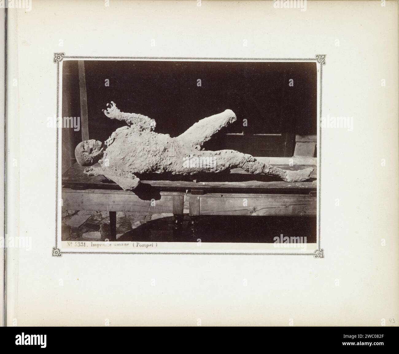 Cast of a victim of the volcanic eruption in Pompeii, c. 1860 - c. 1900 ...