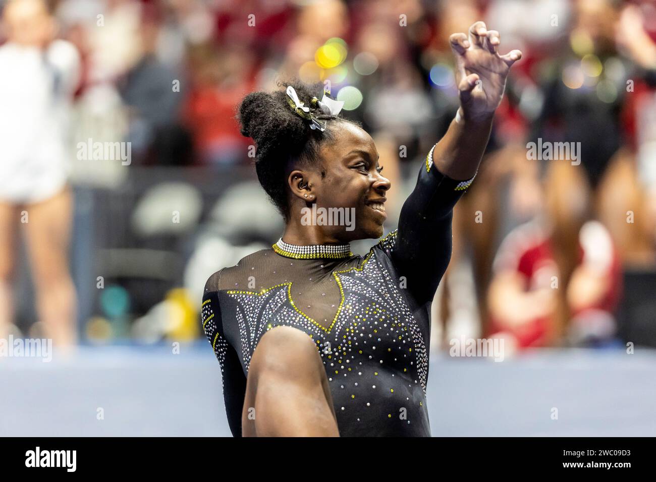 Missouri Gymnast Amari Celestine Scores 9 700 On The Floor During An