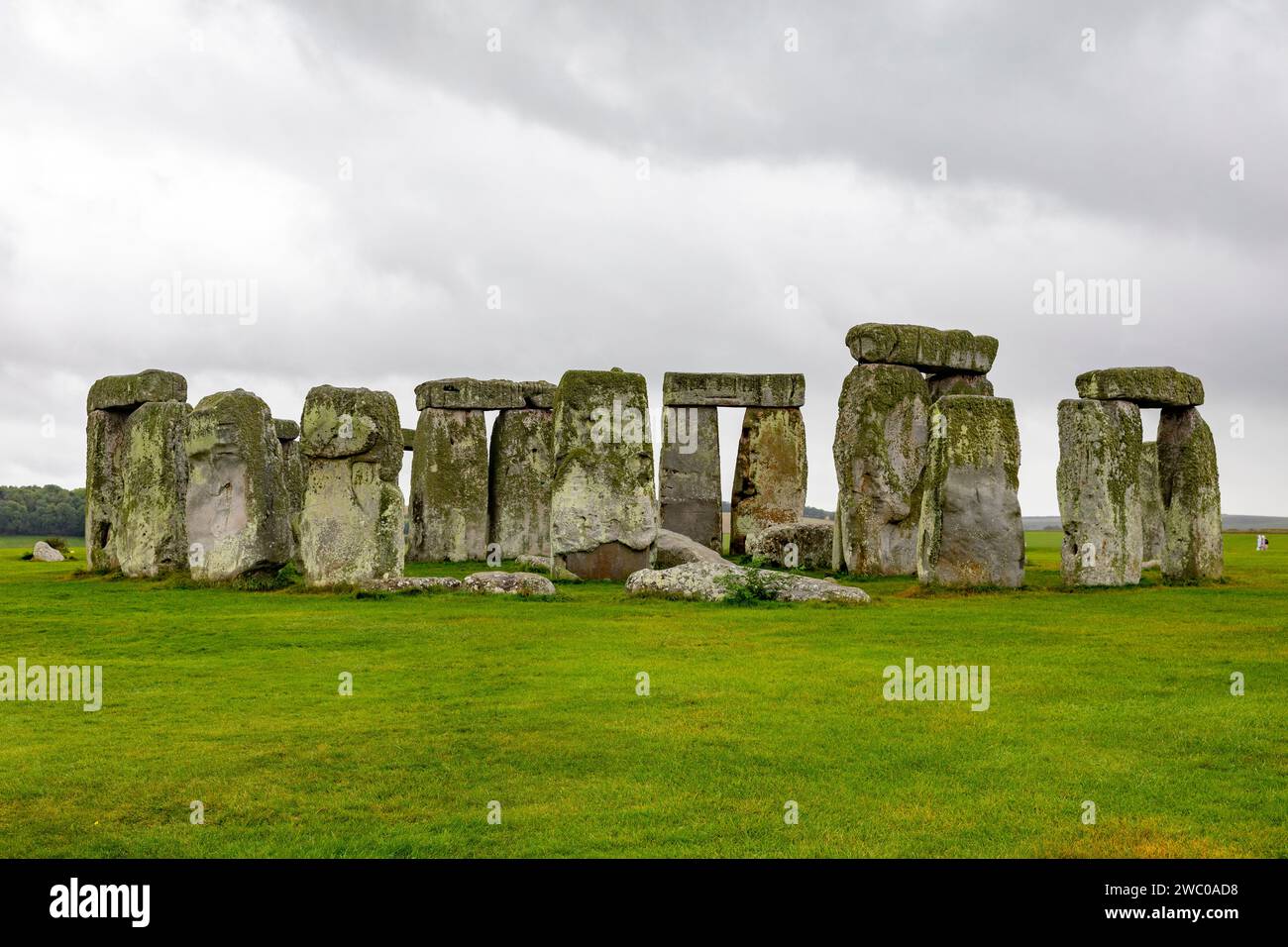 Stonehenge stone circle monument on salisbury plain in Wiltshire ...