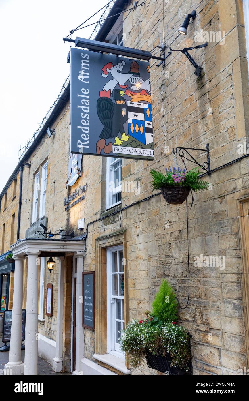 Redesdale Arms hotel and restaurant in Moreton in Marsh, cotswolds ...