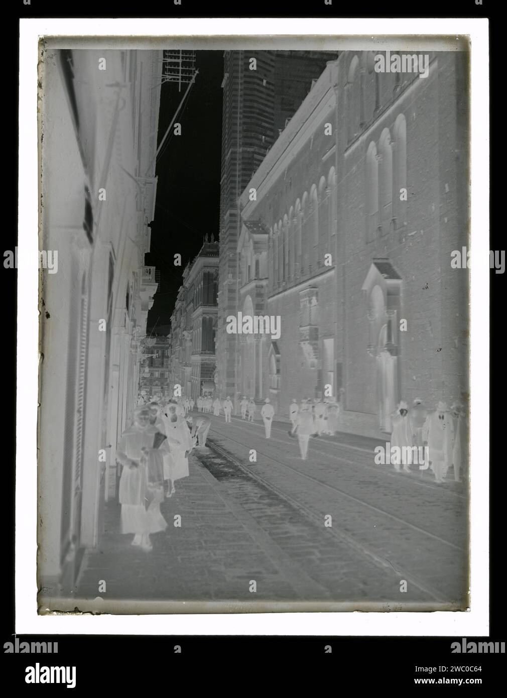 Street face with people and tram rails, anonymous, c. 1907 - c. 1935 ...