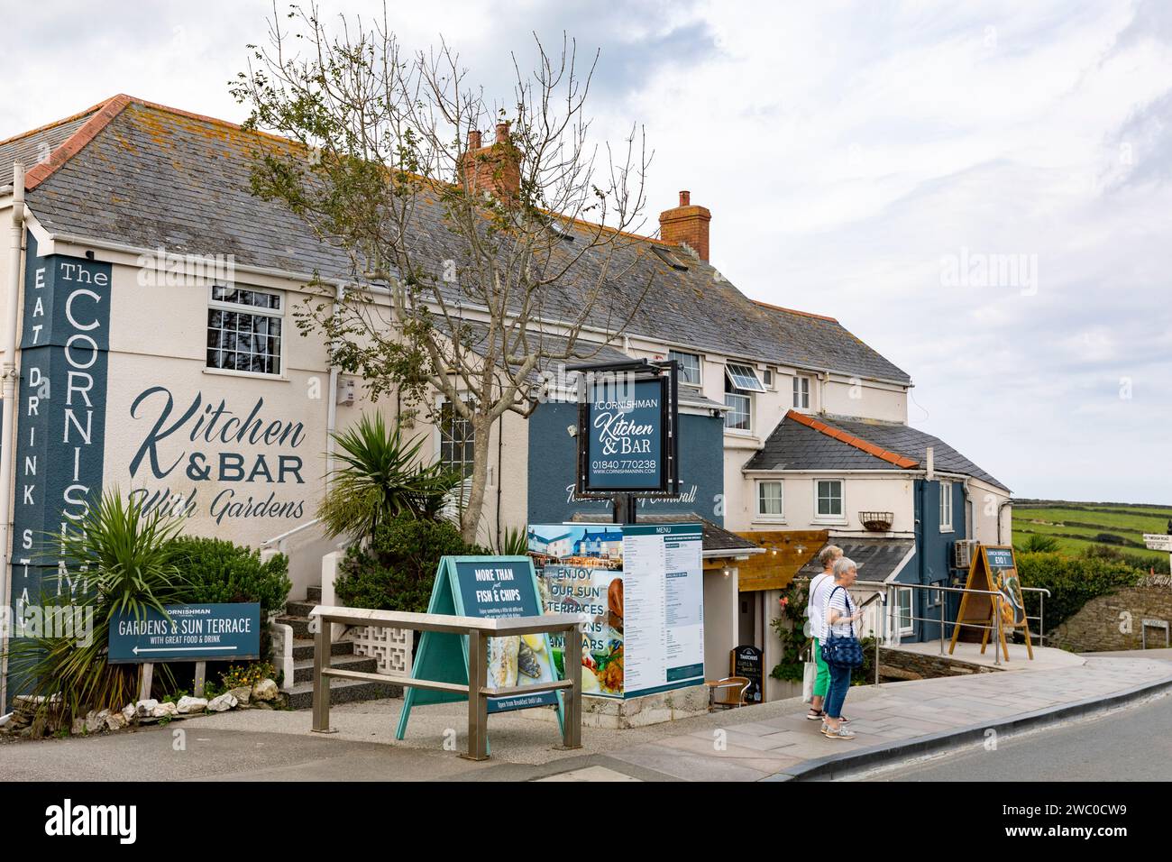 Tintagel Cornwall, the Cornishman pub and restaurant in Tintagel ...