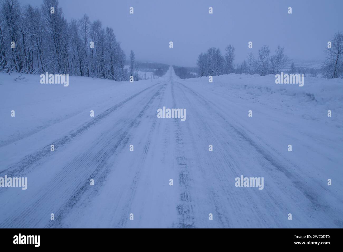 Norwegian winter road hi-res stock photography and images - Alamy