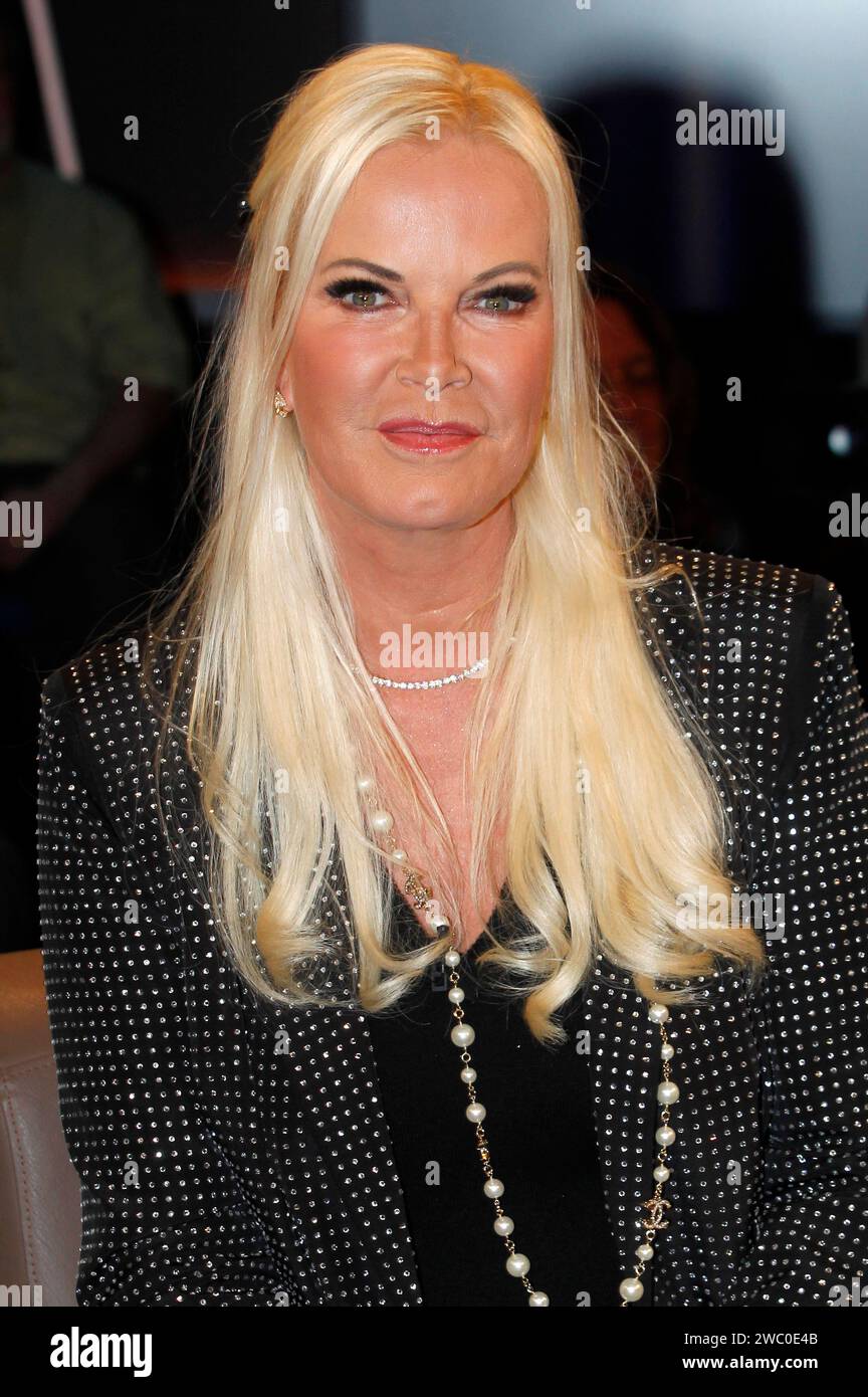 Anna heesch hi-res stock photography and images - Alamy