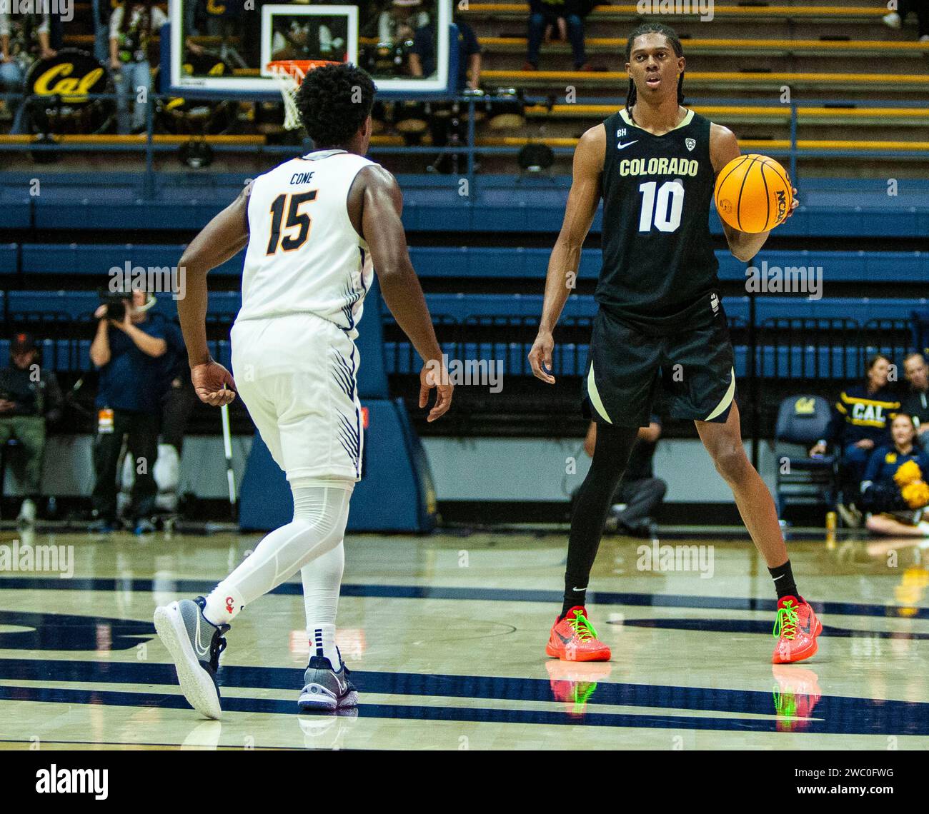 Haas Pavilion Berkeley Calif, USA. 10th Jan, 2024. CA U.S.A. Colorado forward Cody Williams (10 ...