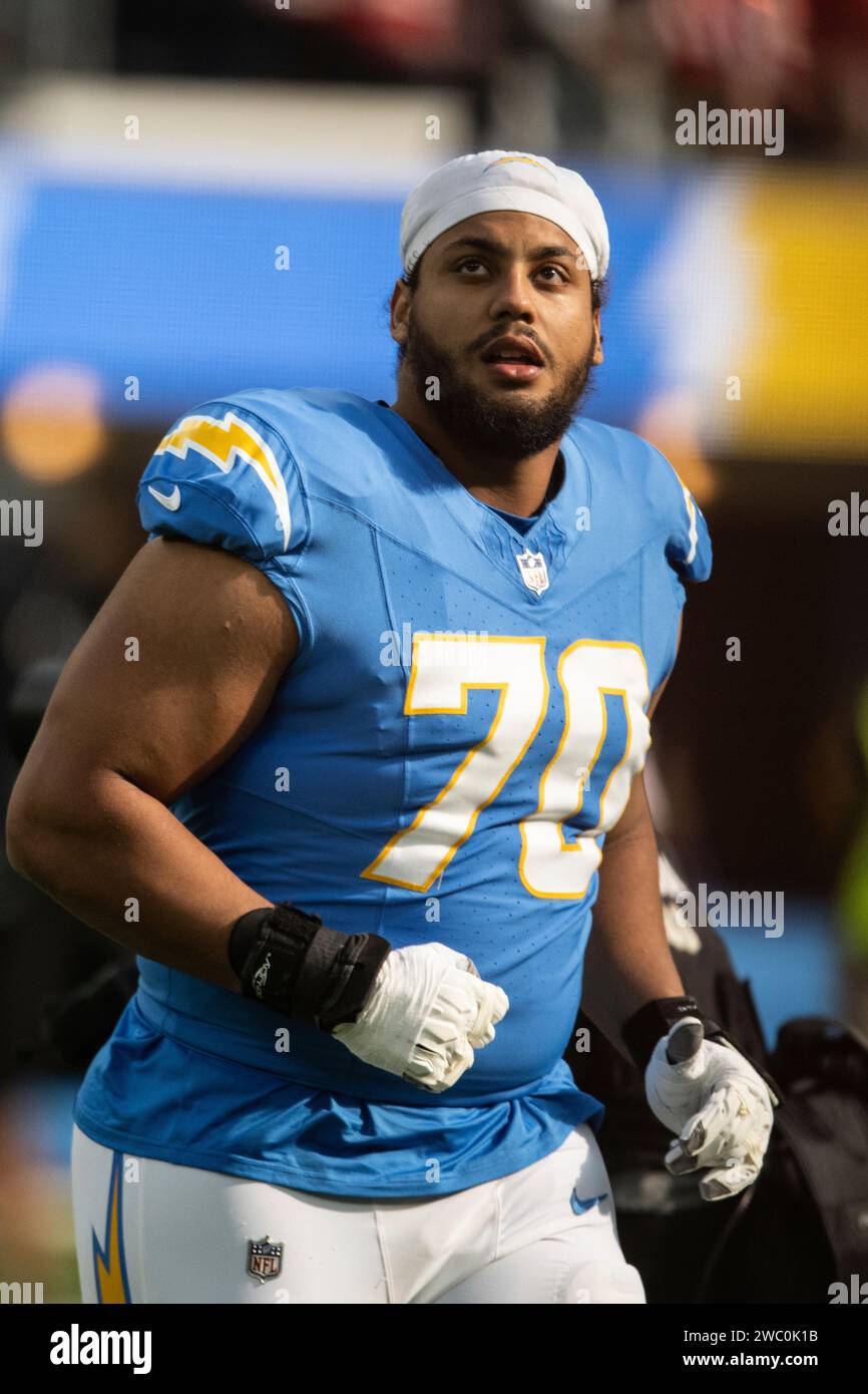 Los Angeles Chargers offensive tackle Rashawn Slater (70) before an NFL ...