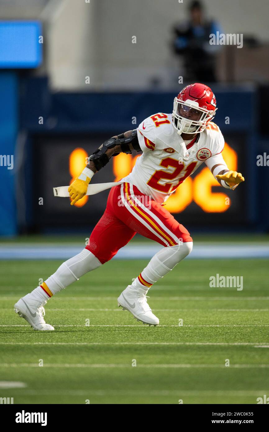Kansas City Chiefs safety Mike Edwards (21) takes his stance during an ...