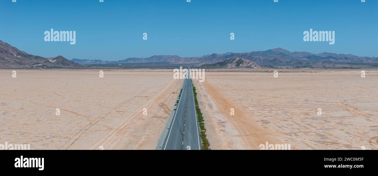 Classic panorama view of an endless straight road Stock Photo - Alamy