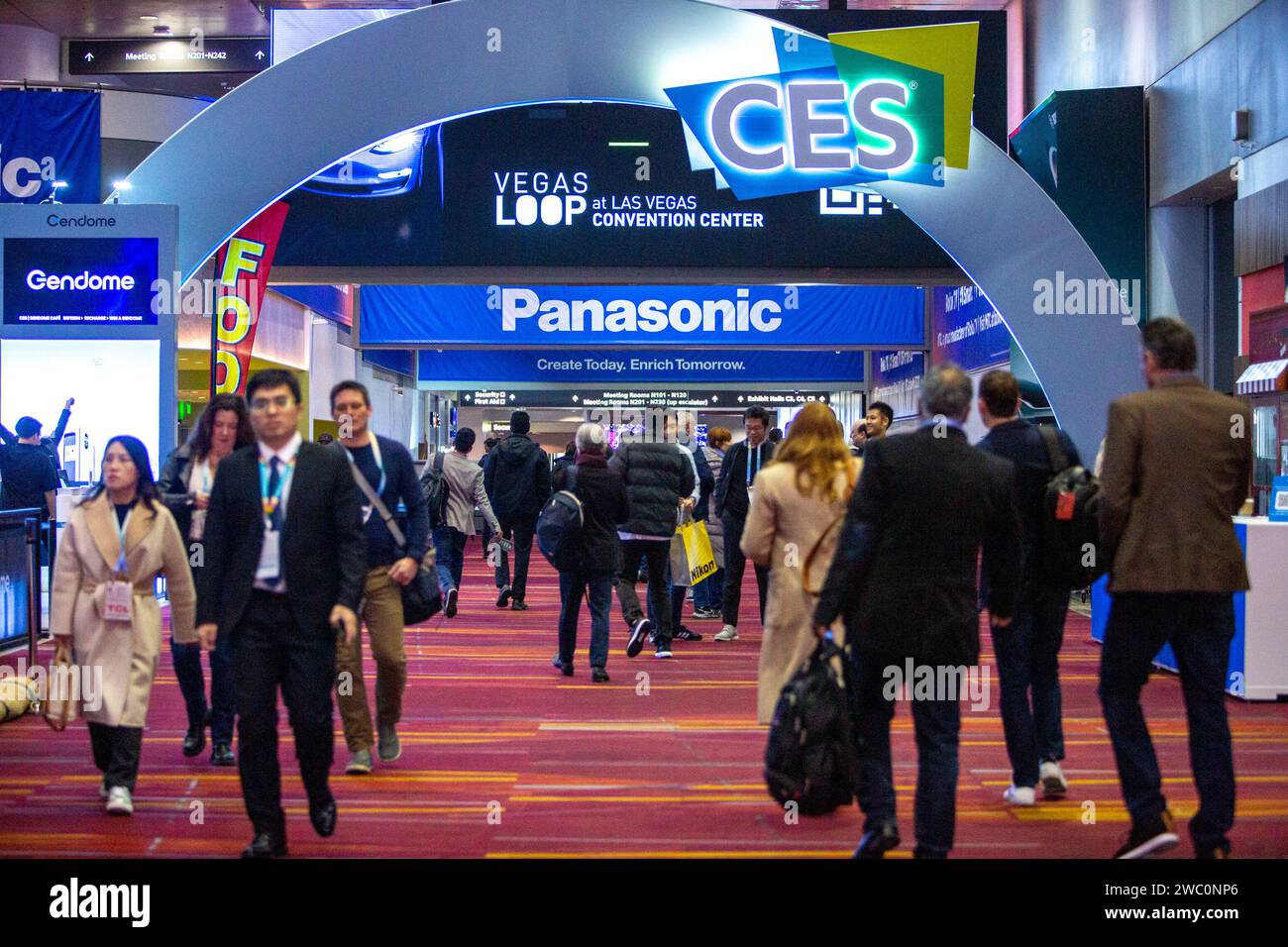 Las Vegas, USA. 12th Jan, 2024. CES attendees walk between expo halls ...