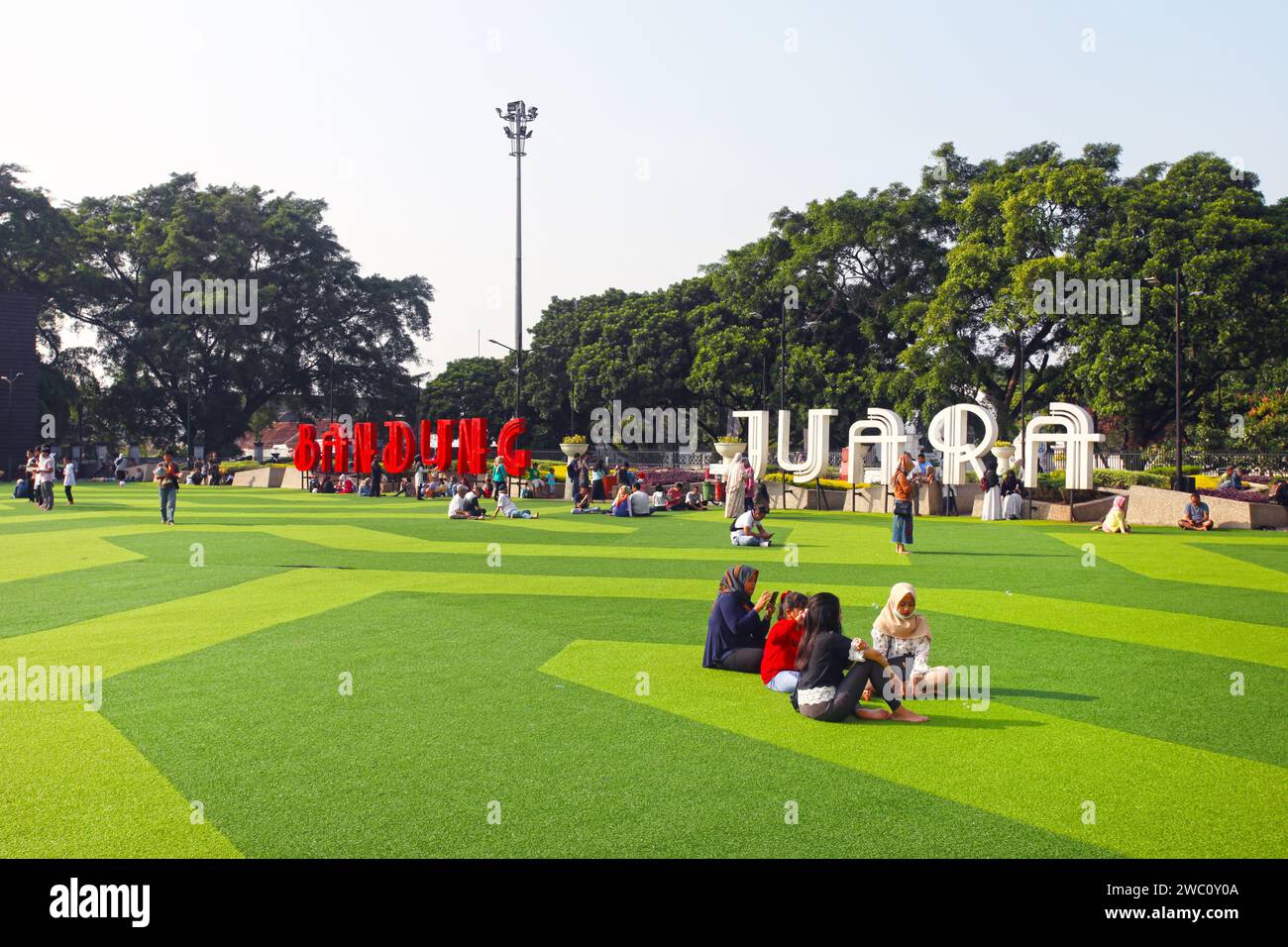 Alun alun hi-res stock photography and images - Alamy