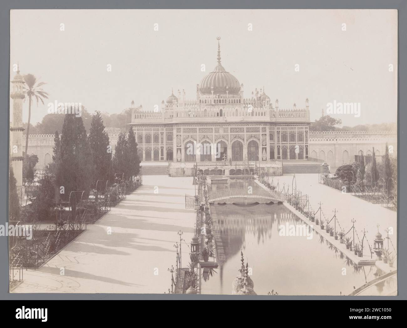 Chota Imambara at Lucknow, Uttar Pradesh, India, anonymous, 1890 - 1920 ...