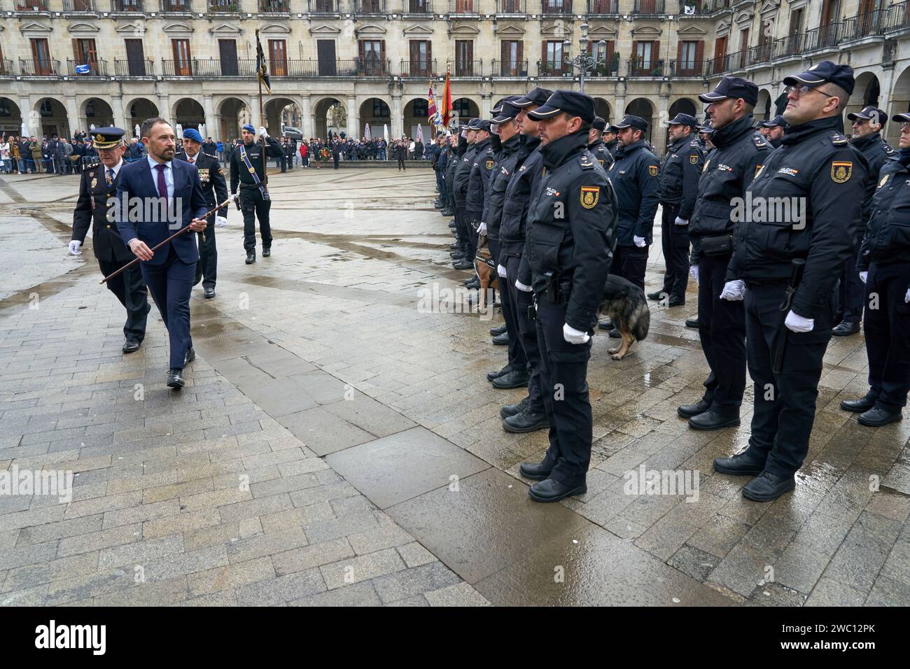 The Superior Chief of Police, Jesús Herranz Torrubia (1l) and the ...