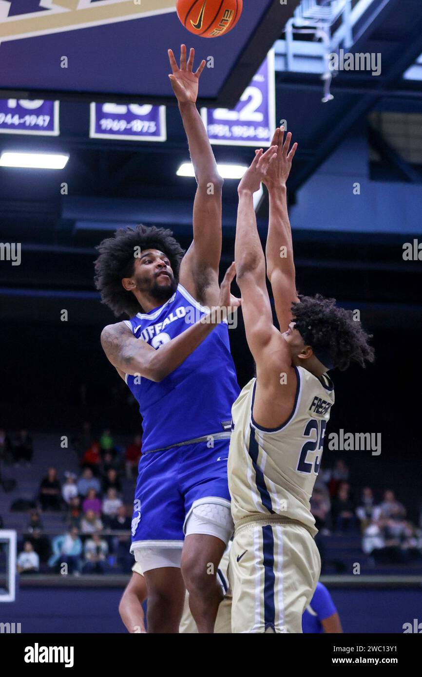 AKRON, OH - JANUARY 12: Buffalo Bulls forward Isaiah Adams (3) shoots ...