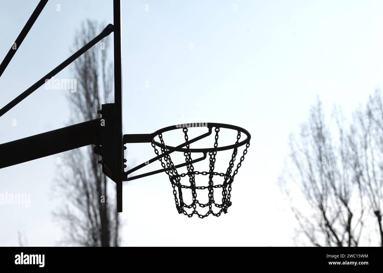 An outdoor Basketball Hoop Stock Photo - Alamy