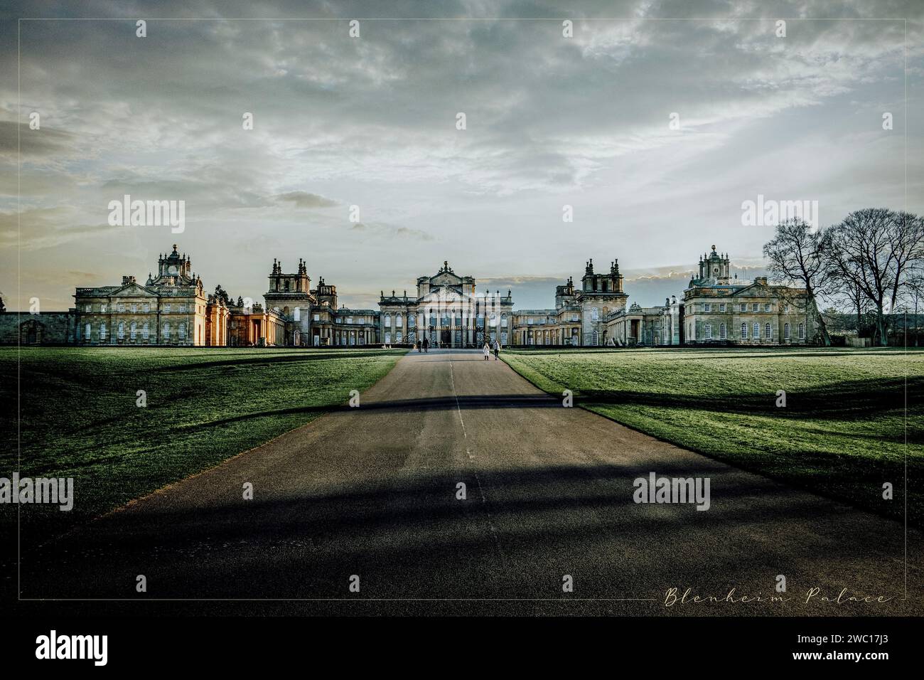 Palace walk hi-res stock photography and images - Alamy