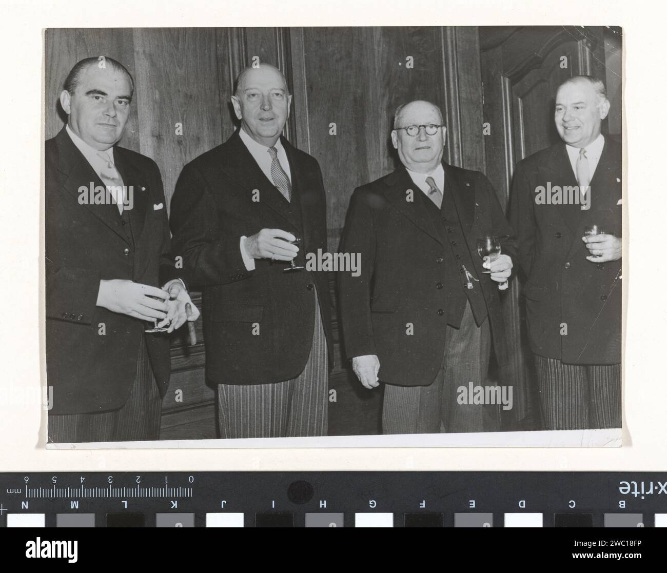 Group portrait of politicians on the occasion of the birthday Union of ...