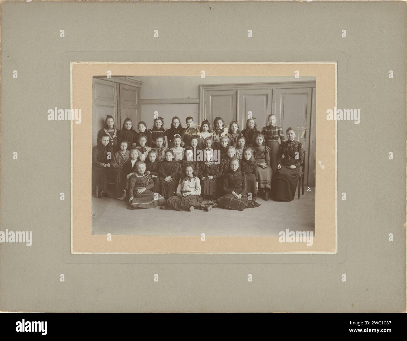 Class photo of the sixth grade of girls' school Elisabeth Wolff, 1880 ...