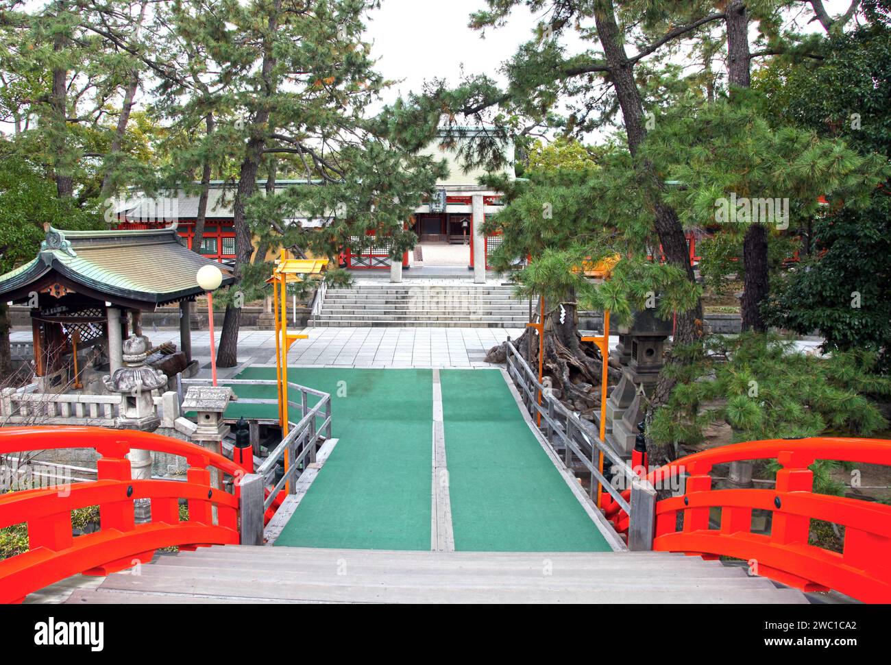 Sumiyoshi Taisha Grand Shrine in Osaka, Japan Stock Photo - Alamy