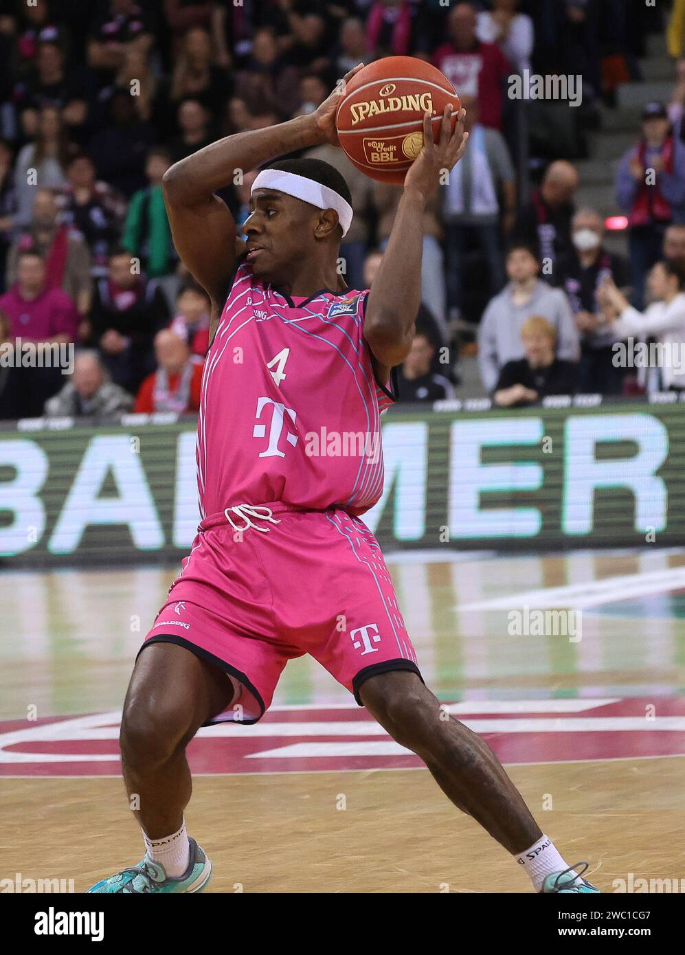 Bonn, Deutschland. 12th Jan, 2024. Glynn Watson (Bonn #4), Telekom ...