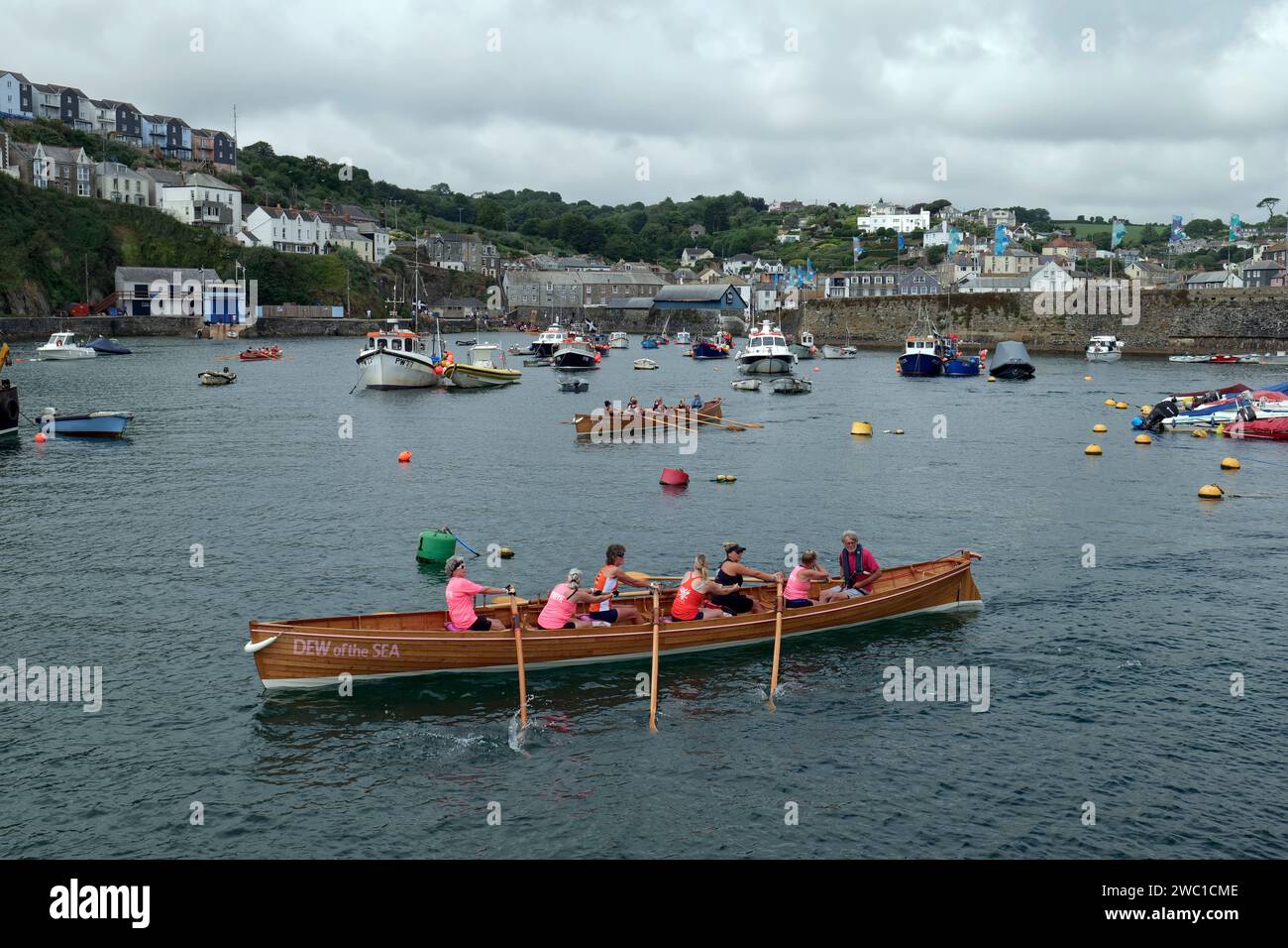 crew of Dew of the Sea head out to the start of the ladies pilot gig ...
