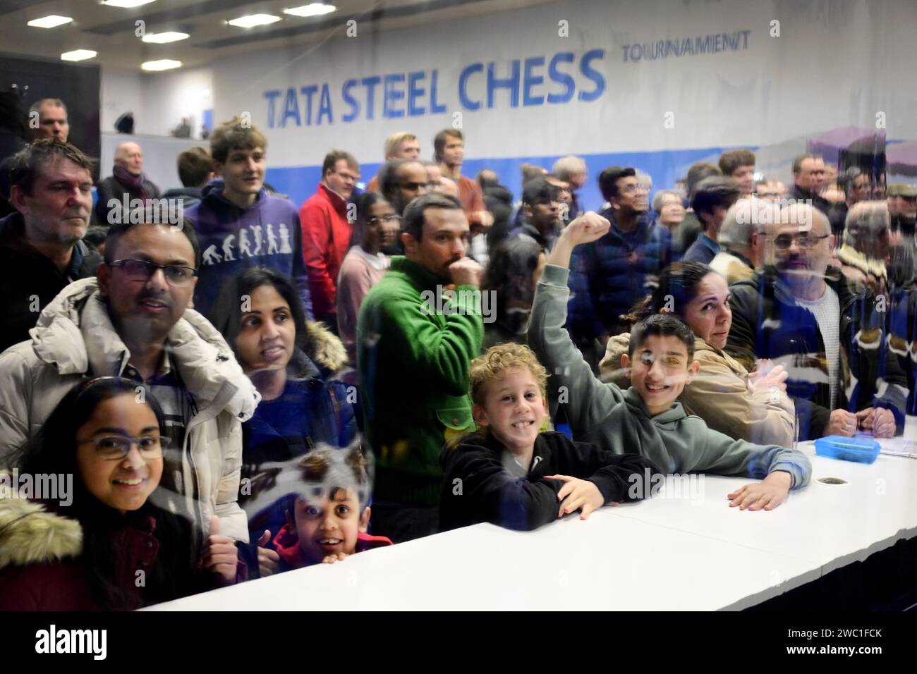 WIJK AAN ZEE - Audience behind a plastic screen during the first round ...