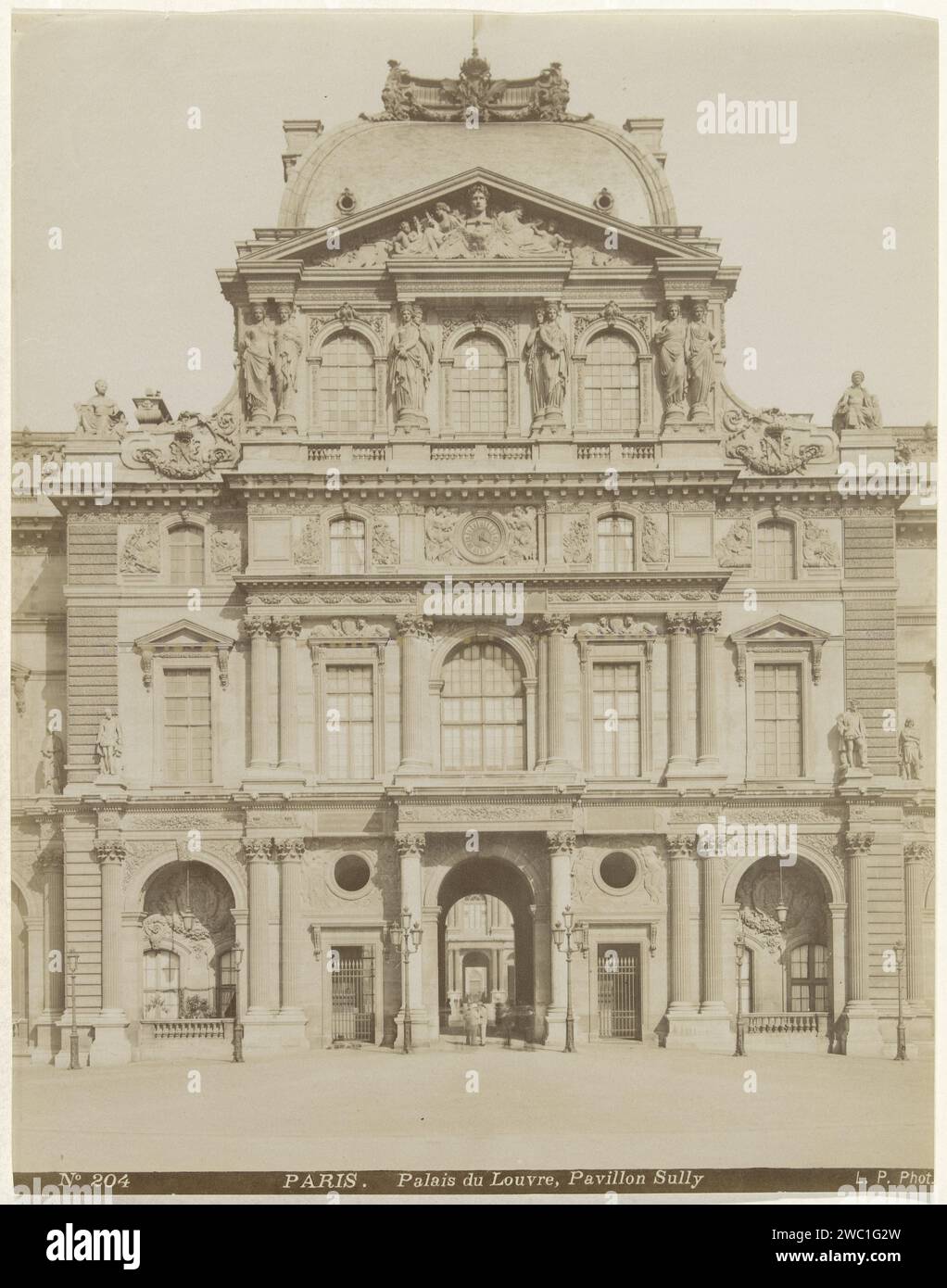 Pavilion Sully van het Louvre, Paris, Louis Antoine Pamard, 1870 - 1900 ...