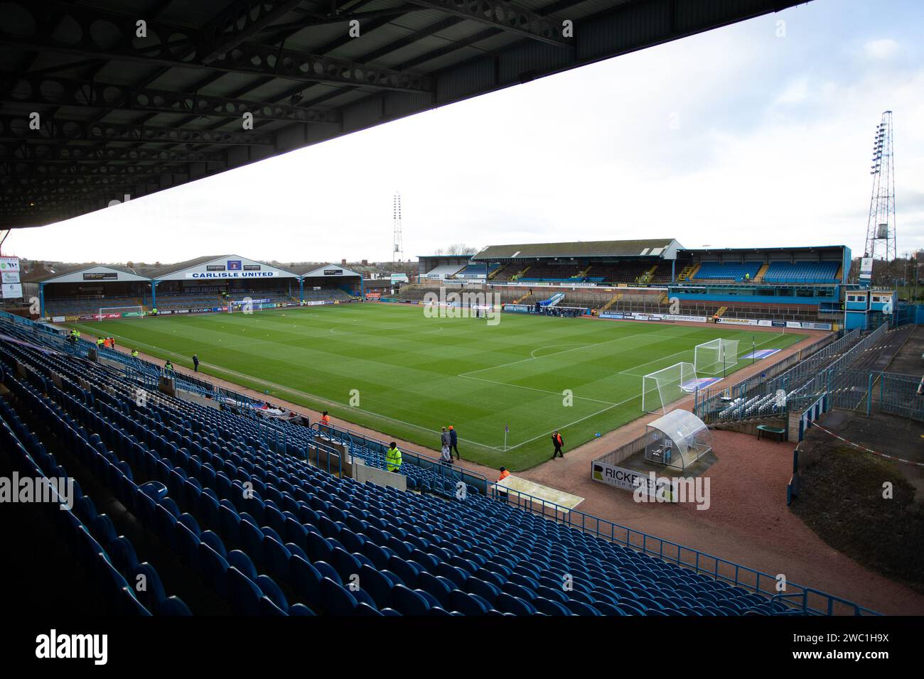 Oxford united football ground hi-res stock photography and images - Alamy
