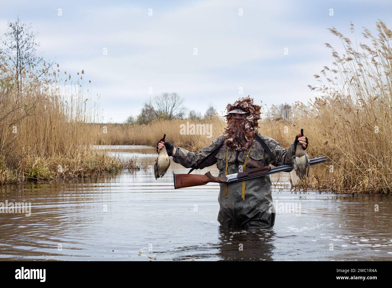 Hunting camouflag hi-res stock photography and images - Alamy