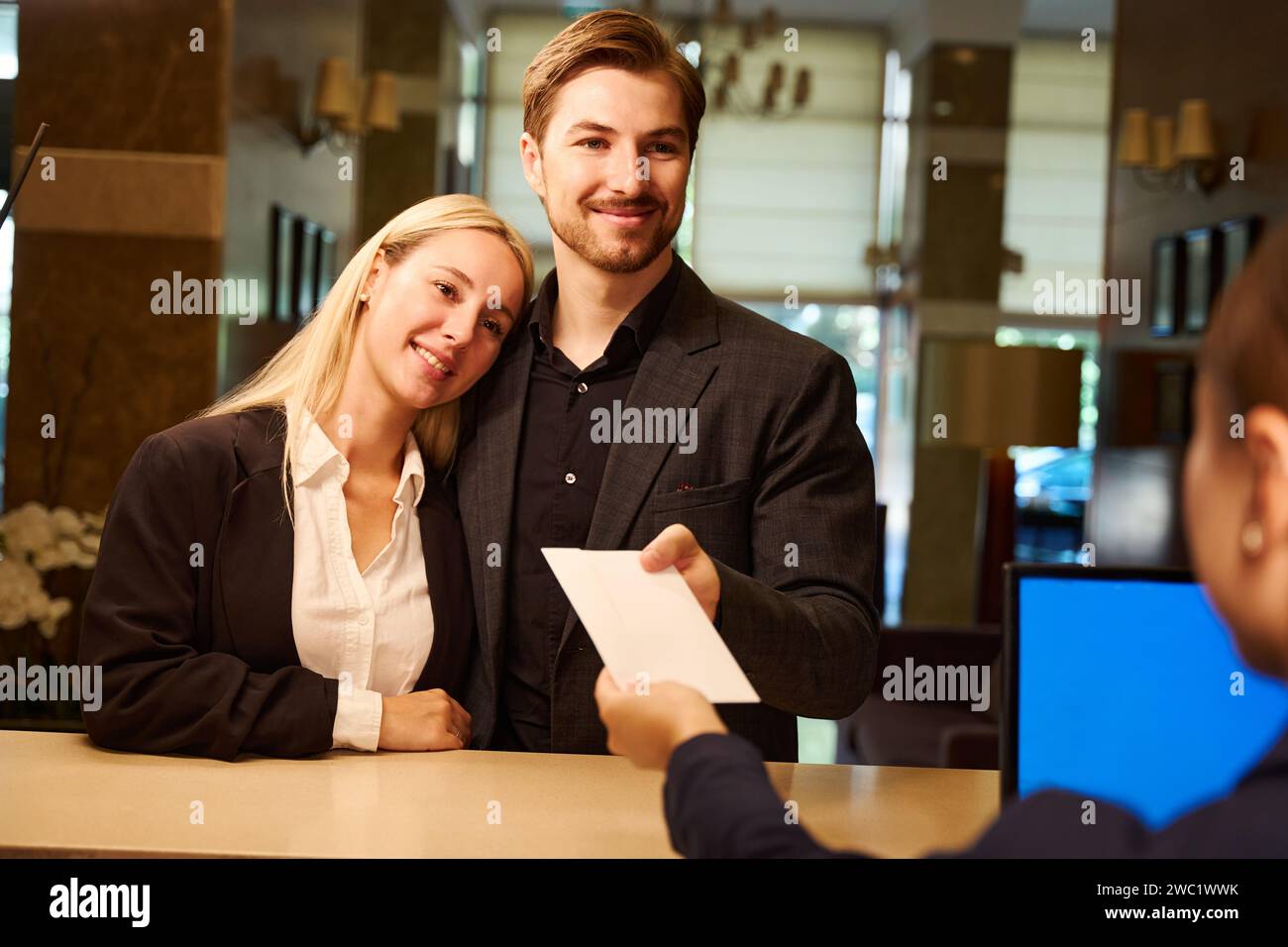 Hotel check in envelope hi-res stock photography and images - Alamy