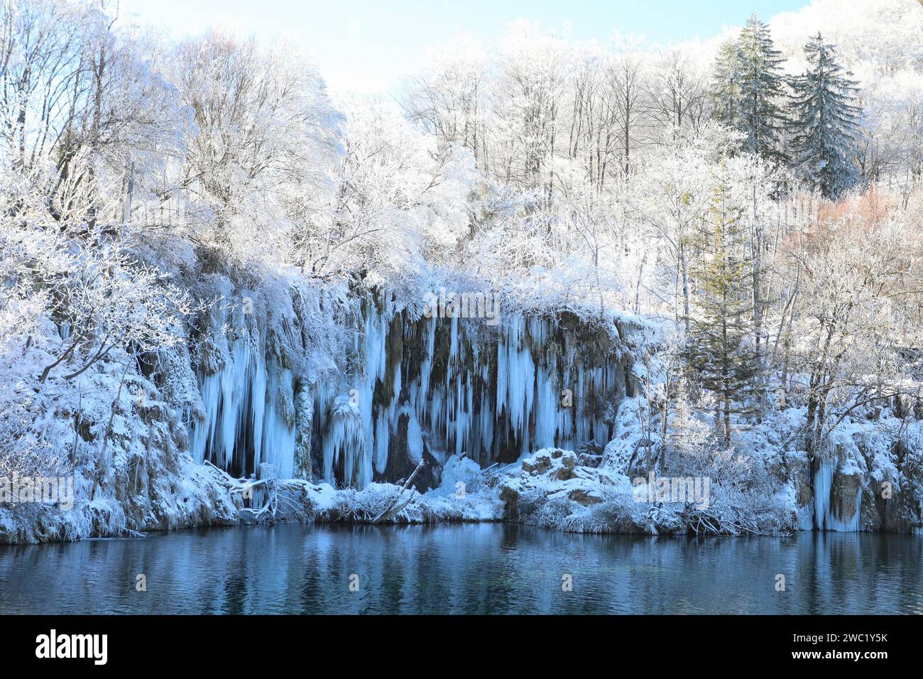 Slunj, Croatia. 13th Jan, 2024. Snow-covered Plitvice Lakes National ...