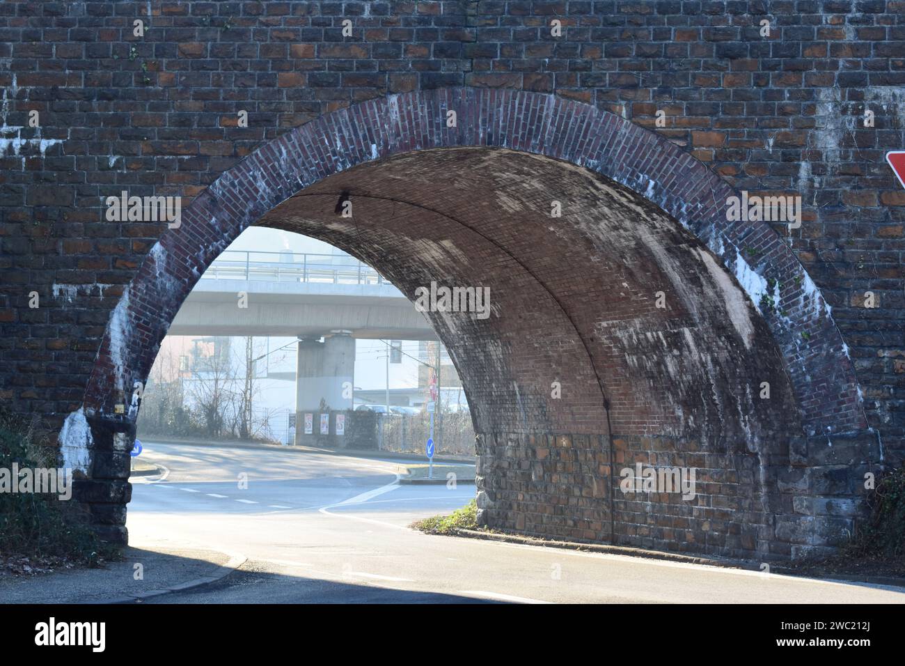 arch gate bridge Stock Photo - Alamy