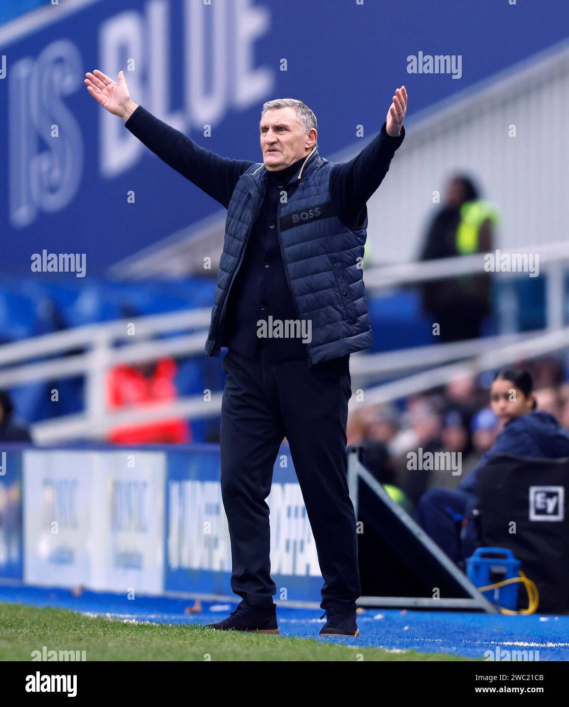 Birmingham City manager Tony Mowbray during the Sky Bet Championship ...