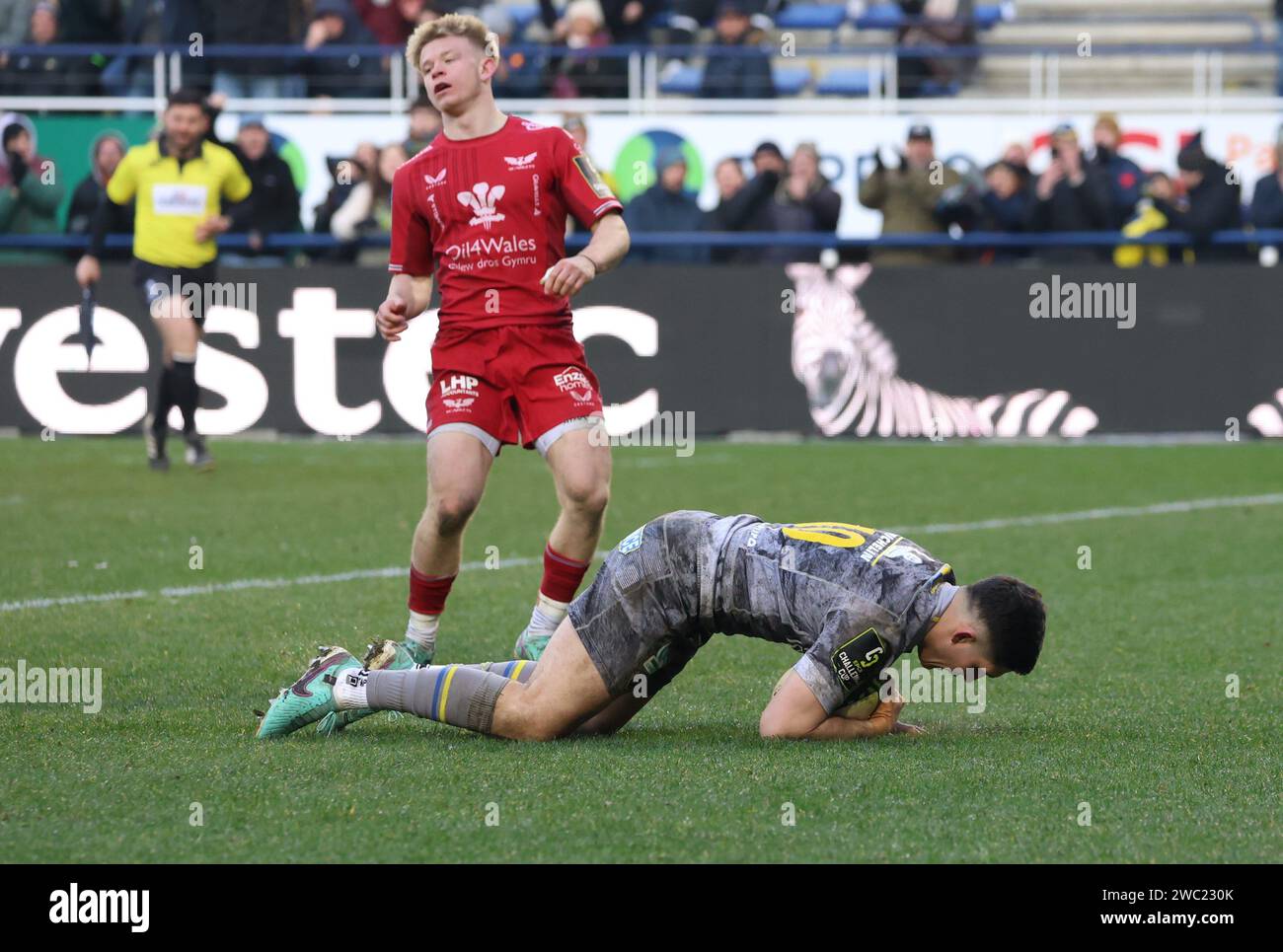 Essai 2024 hi-res stock photography and images - Alamy