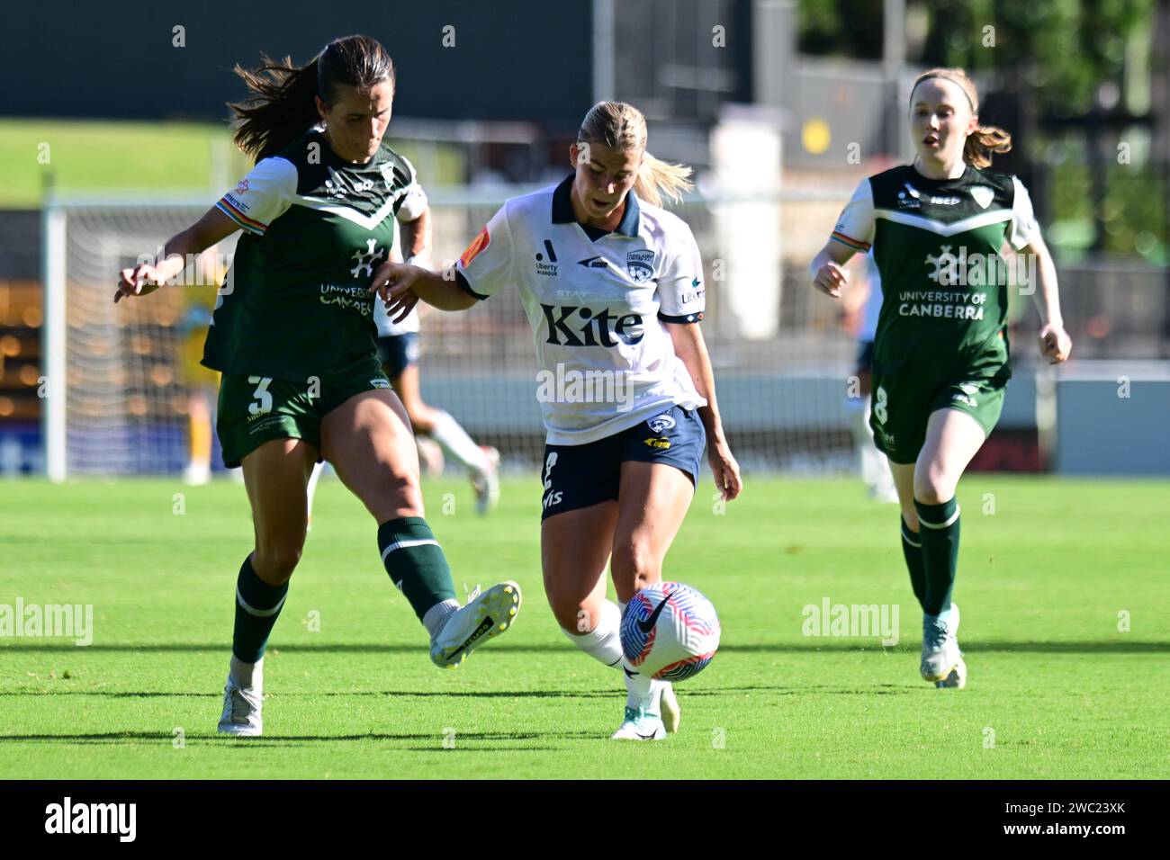 Lilyfield, Australia. 13th Jan, 2024. Sarah Clark (L) of Canberra ...