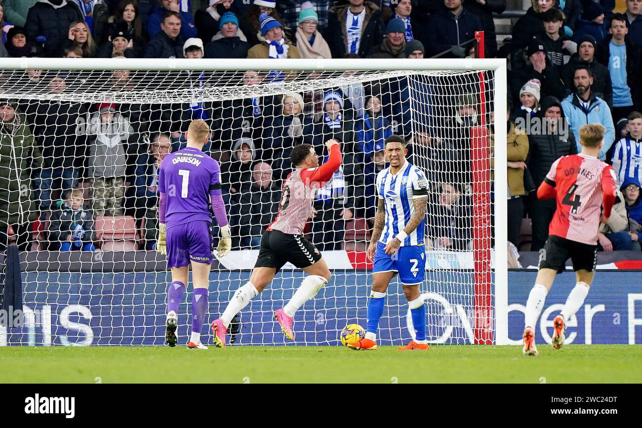 Southampton's Che Adams celebrates scoring the opening goal of the game ...