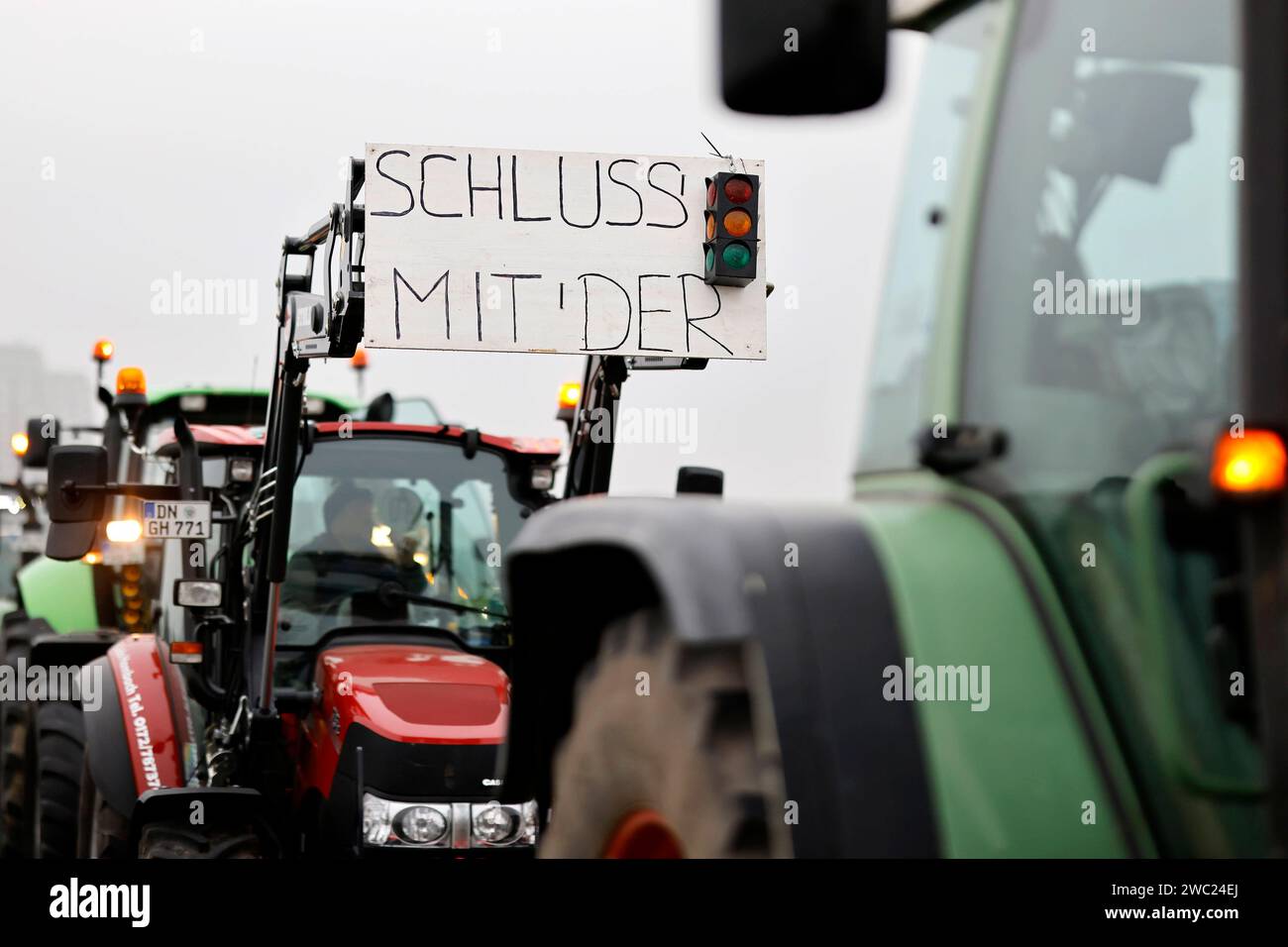 Traktorkolonnen hi-res stock photography and images - Alamy