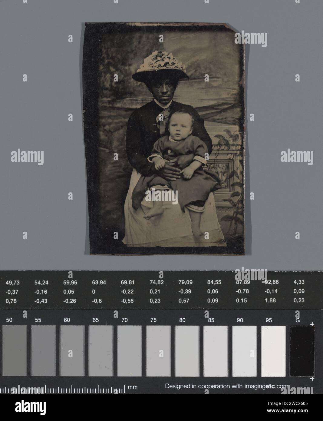 Woman with baby, anonymous, 1870 - 1910 Sitting black woman with hat ...