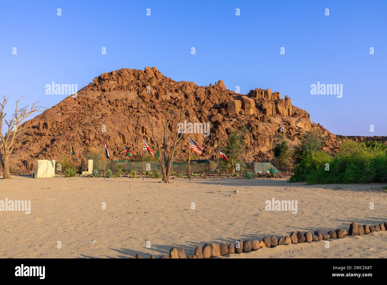 Namib desert sand rocks hi-res stock photography and images - Alamy
